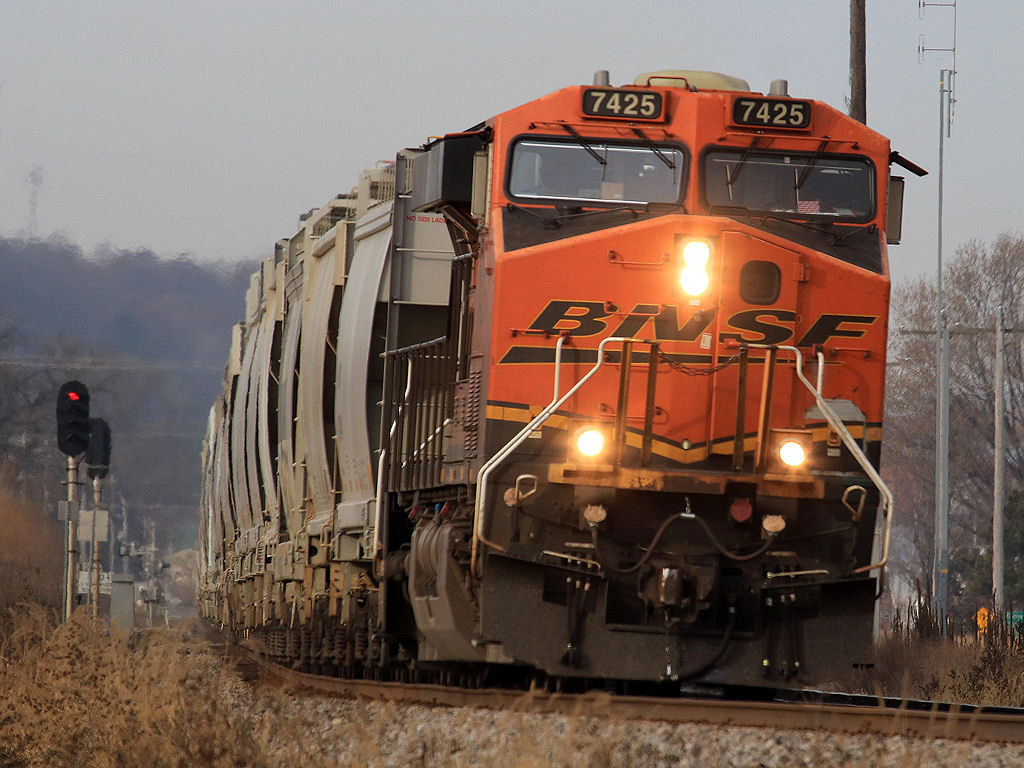BNSF 7425